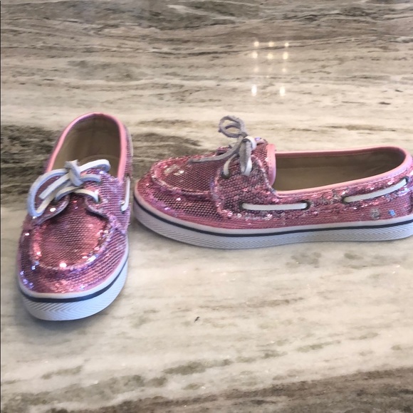 SO | Shoes | Womens 7 Pink Sequin Shoe | Poshmark